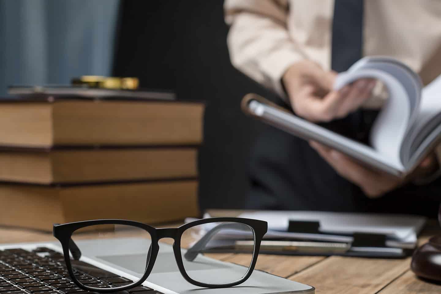 What to Look for When Hiring a Defective Product Attorney